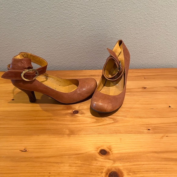 Jeffrey Campbell Shoes Jeffrey Campbell Brown Leather Heels Poshmark